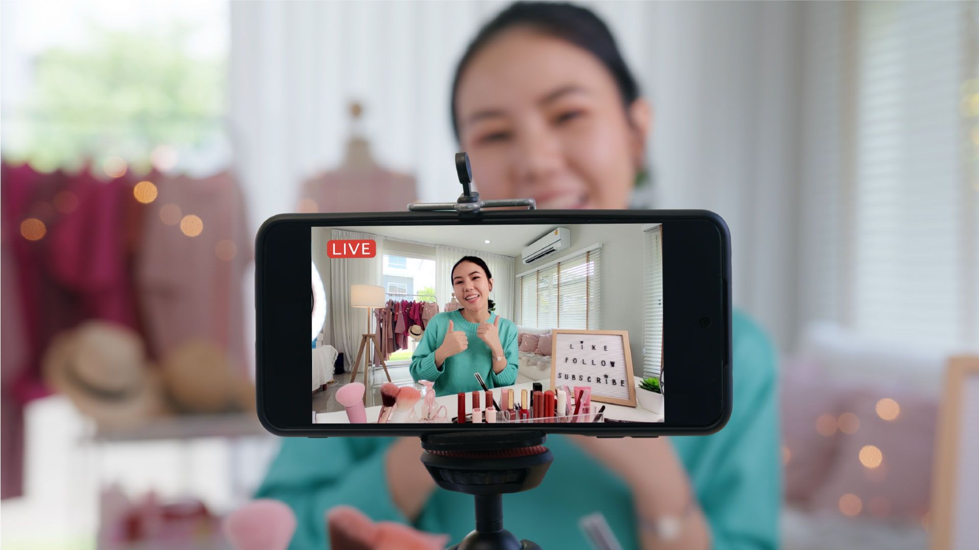 Bisnis Live Streaming: Peluang Emas Menghasilkan Uang Di Era Digital ...